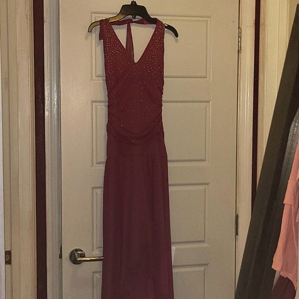Small Burgundy Evening Dress/Prom Dress By Rampage Cl… - Gem